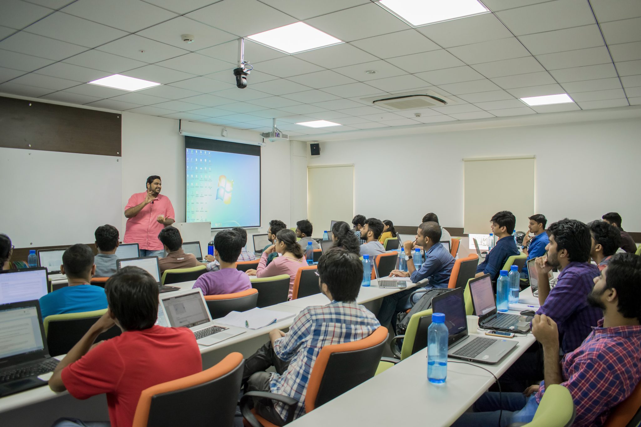 DataXSchool Learning Centre | Start Your Career in Tech with Expert IT Training & Placement ...